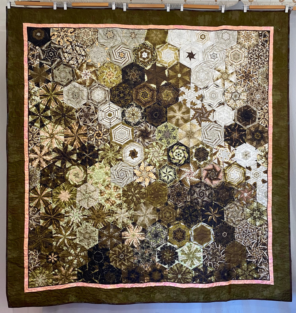 One Block Wonder "Stary Night Crocs" Quilt Kit – QSQuilting